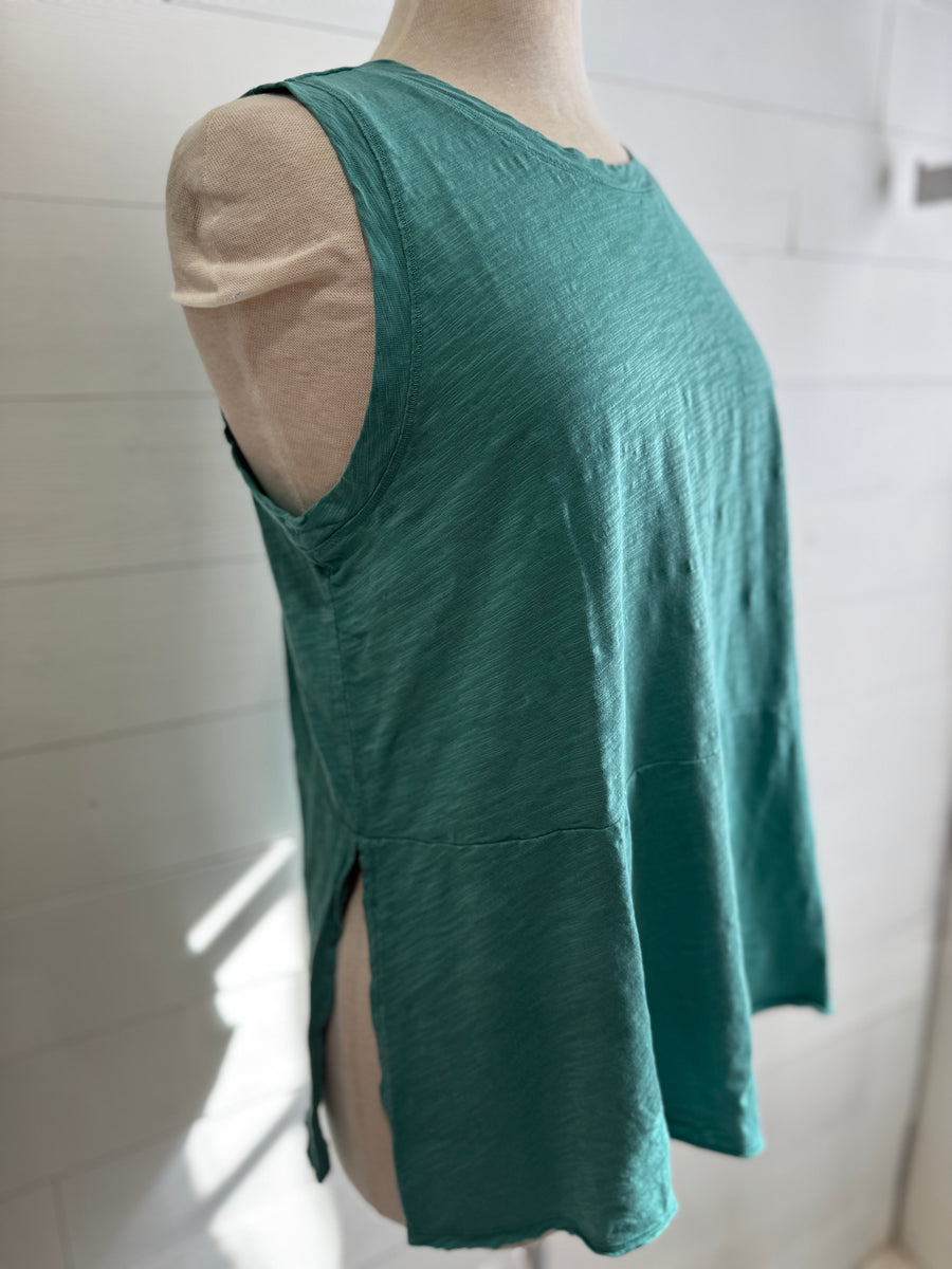 The Double Take Tank – HARPER POINTE
